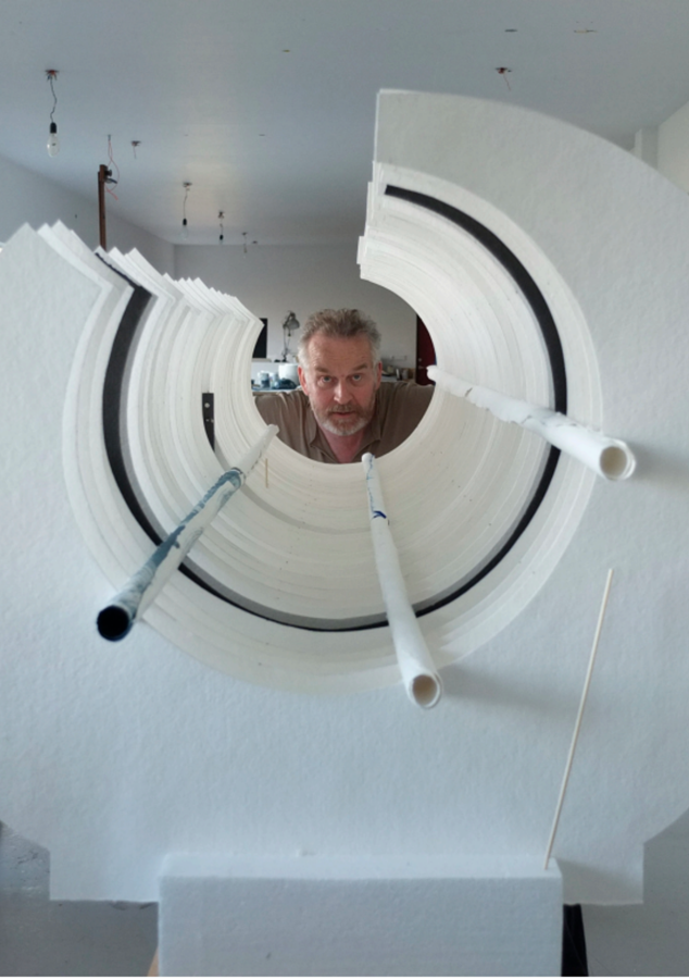 Opnun og leiðsögn myndlistarsýningar Gunnars Kr. | Vikublaðið